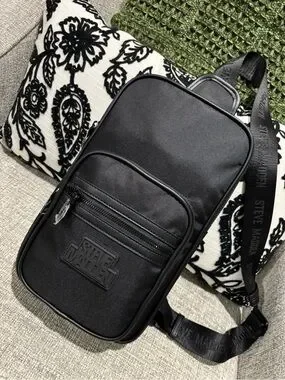 Steve Madden | Bags | Steve Madden Black Crossbody Sling Bag | Poshmark
